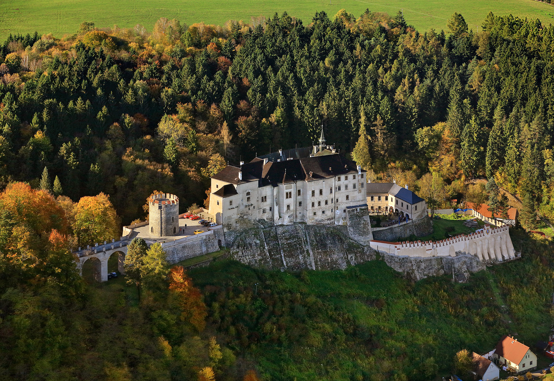 Hrad Český Šternberk - konkurz (sezónní průvodce) - Culturenet